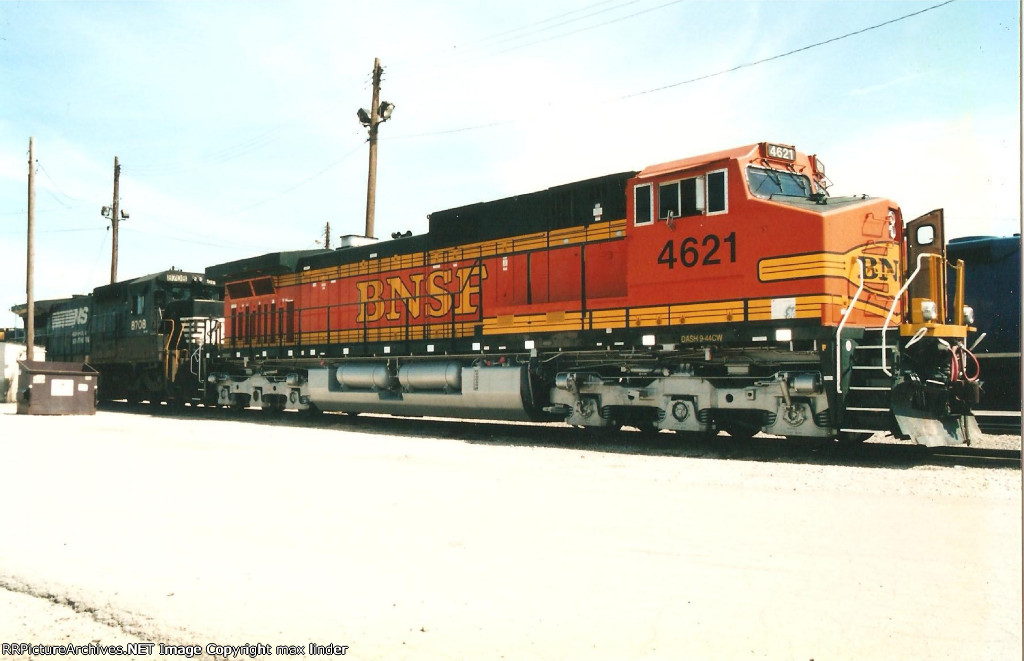 BNSF 4621